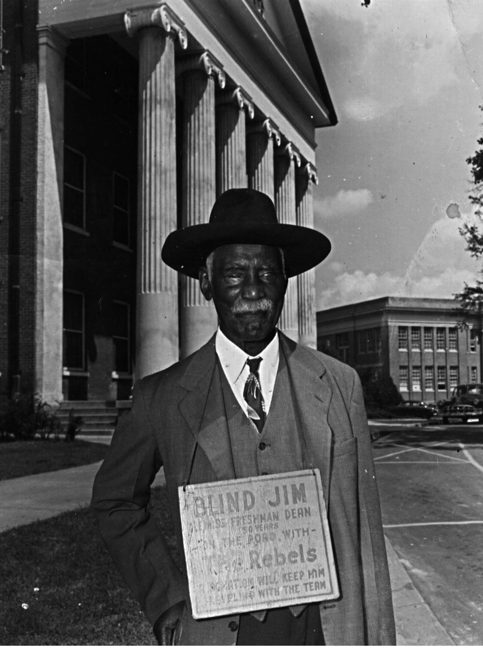 ‘Blind’ Jim Ivy — Honorary Dean of freshmen | The Oxford Eagle