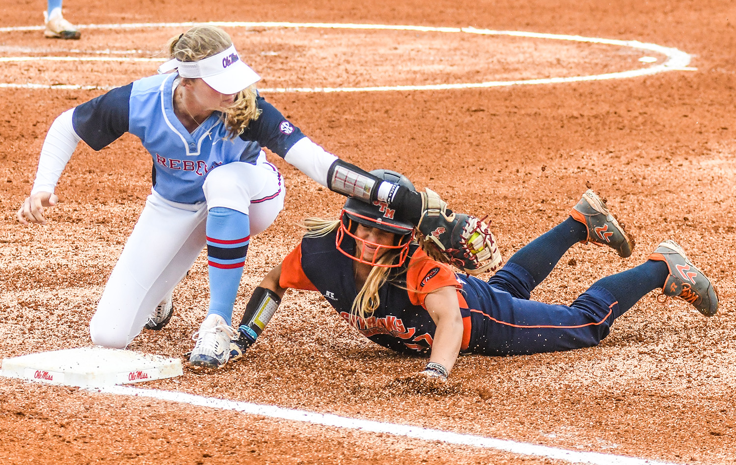 Ole Miss softball finishes 4-0 in Red & Blue Classic | The Oxford Eagle