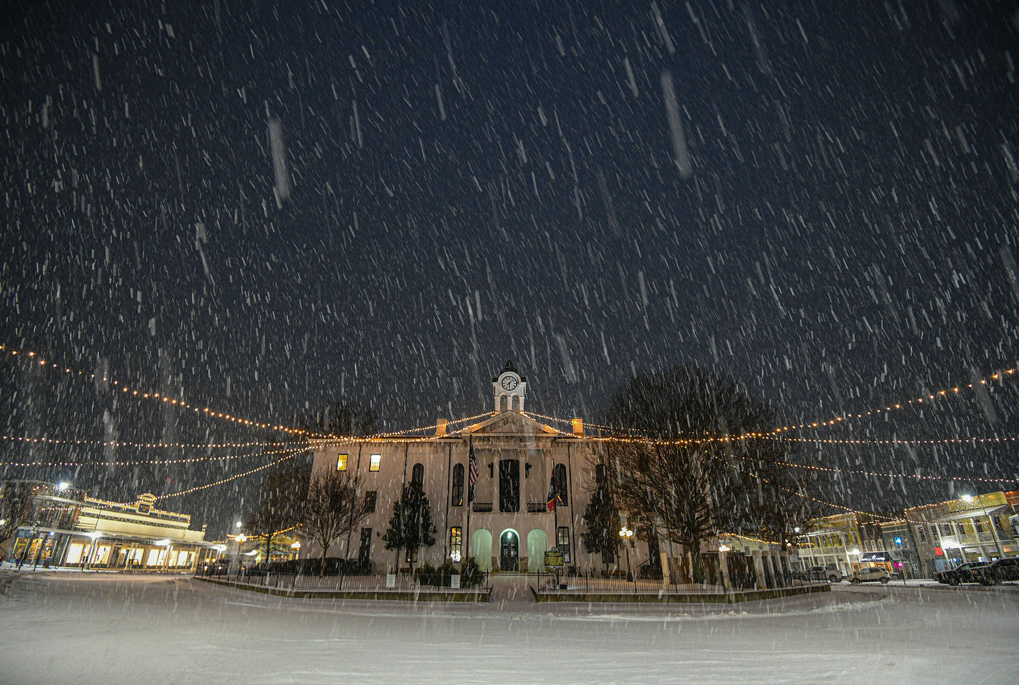 So Much Snow: Lafayette County hit with second wave of winter storm ...