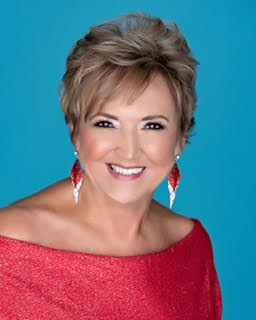 Oxford Senior crowned in MS Senior World Pageant | The Oxford Eagle