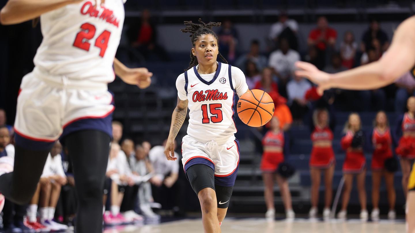 Angel Baker tabbed as a 2023 Gillom Trophy finalist | The Oxford Eagle