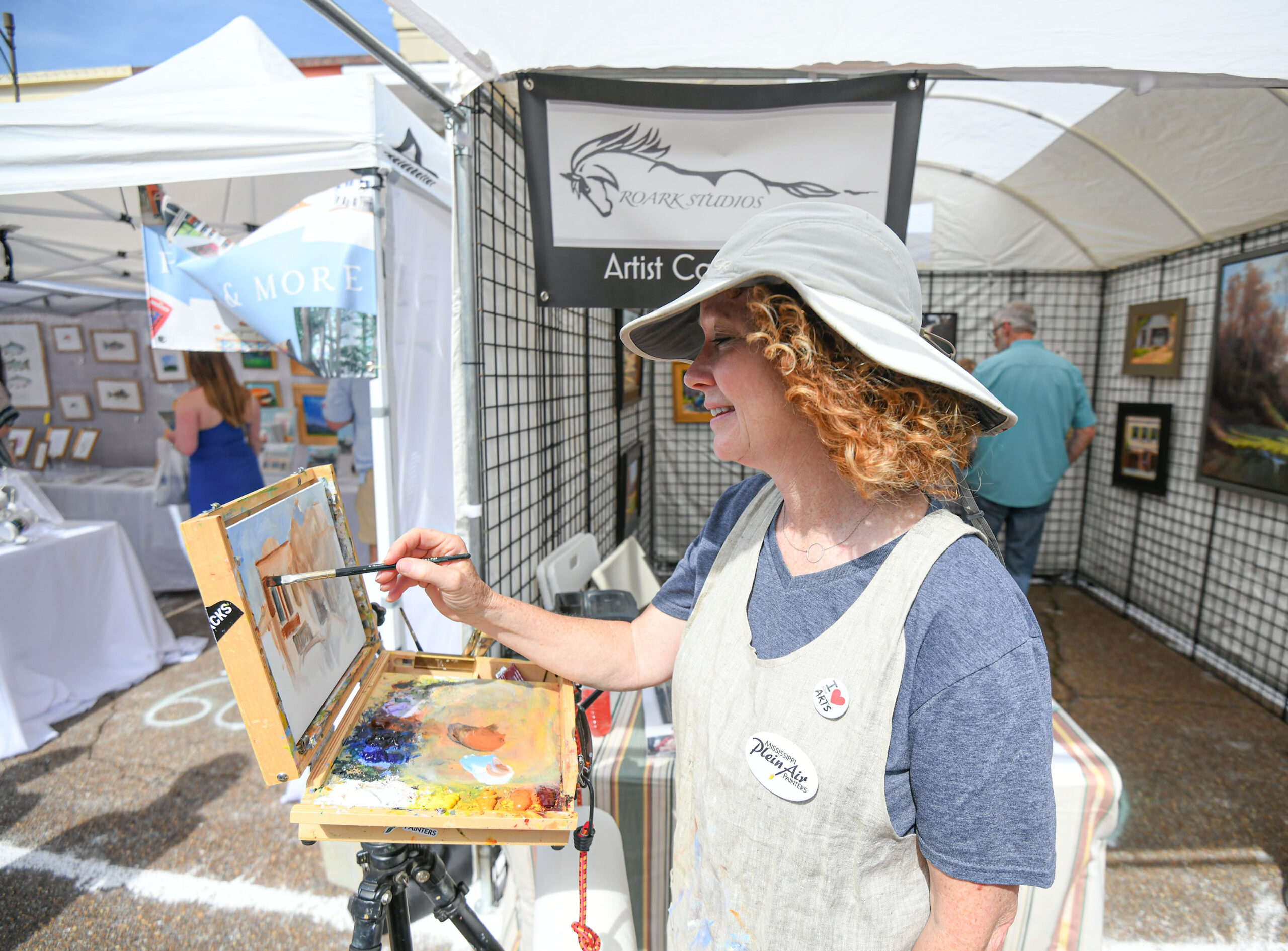 Double Decker big draw for local, national artists | The Oxford Eagle