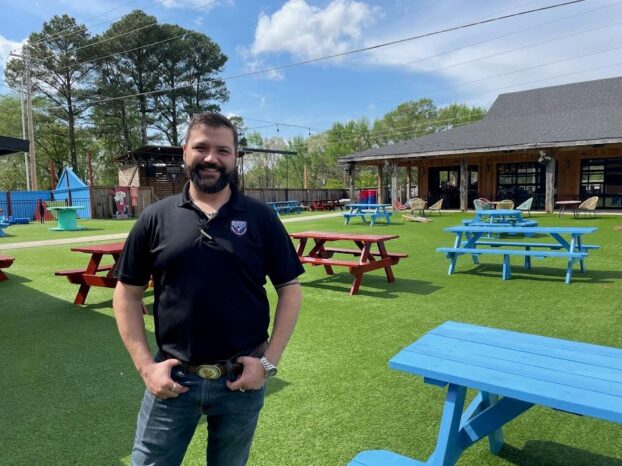 Booth’s Barbeque offers new menu, same backyard fun | The Oxford Eagle