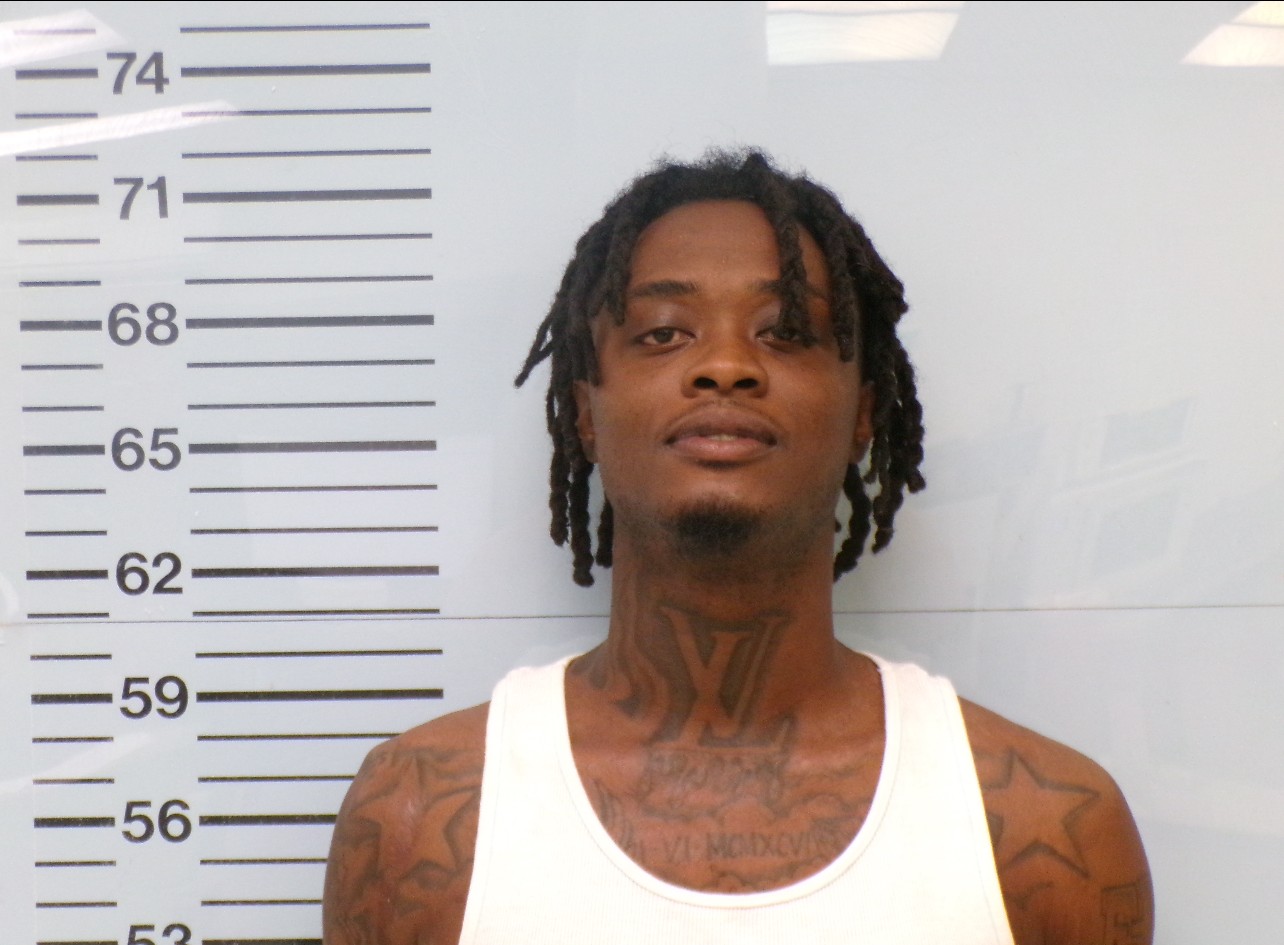 Video showing a stranger in apartment leads to arrest - The Oxford ...